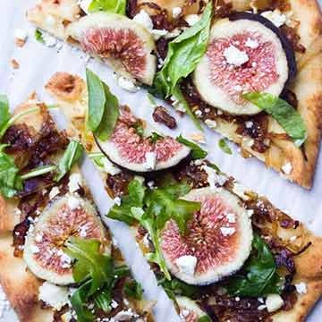 Figs: season, varieties, ripeness scale, and 25+ recipes