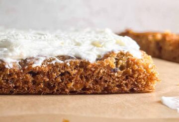 Layered carrot cake with cream cheese frosting (easy for beginners ...