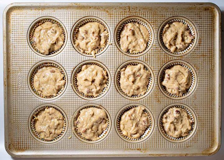 Banana pecan muffins (extra nutty!)